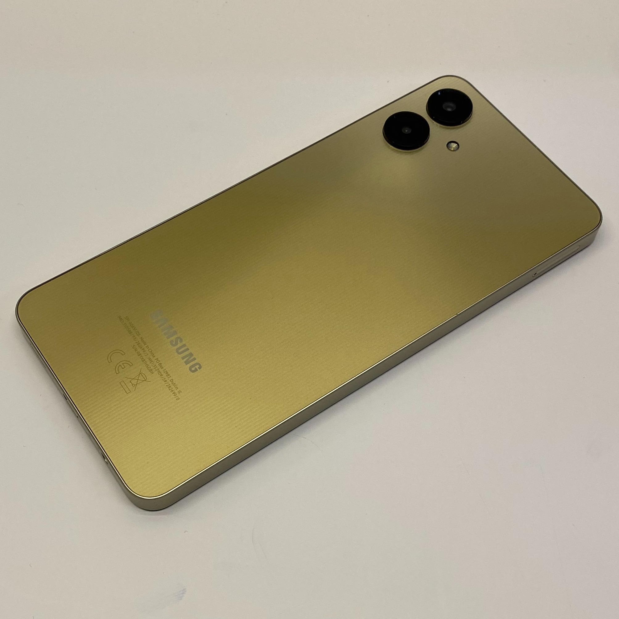 Pre-owned Samsung Galaxy A06 Unlocked Model SM-A065F/DS 64GB in Gold ...